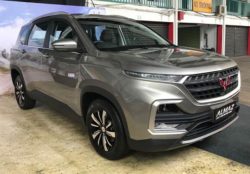 Harga Wuling Almaz 2025 dan Spesifikasi Resmi di Indonesia | Otomotifo